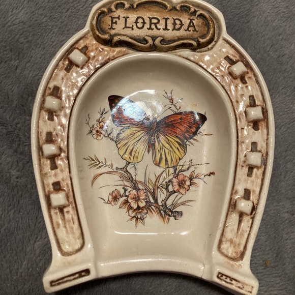 Treasure Craft | Accents | Vintage Treasure Craft Florida Horseshoe ...